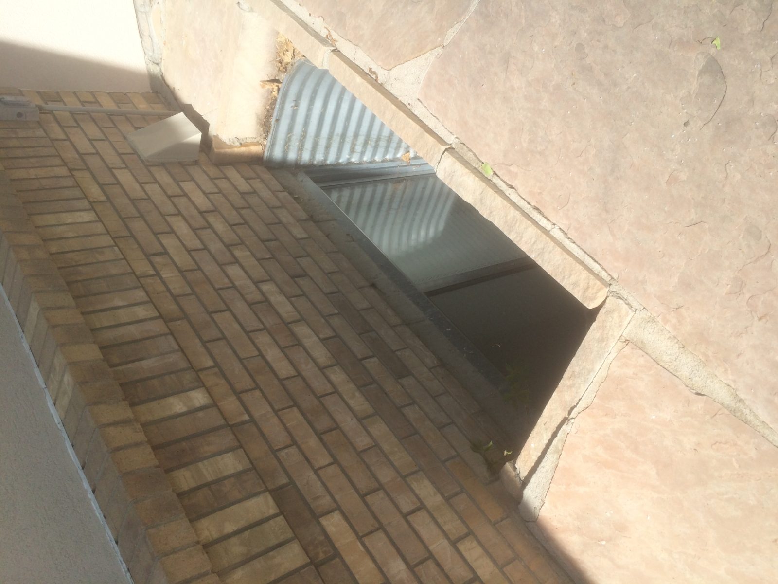 z Custom Steel window well covers - BasementWindowWellCovers.COM